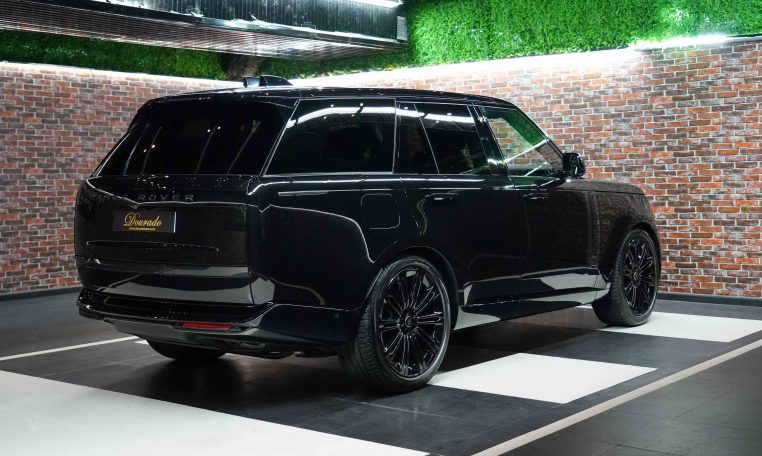 Range Rover Autobiography Black exterior & interior - Dourado Luxury Cars